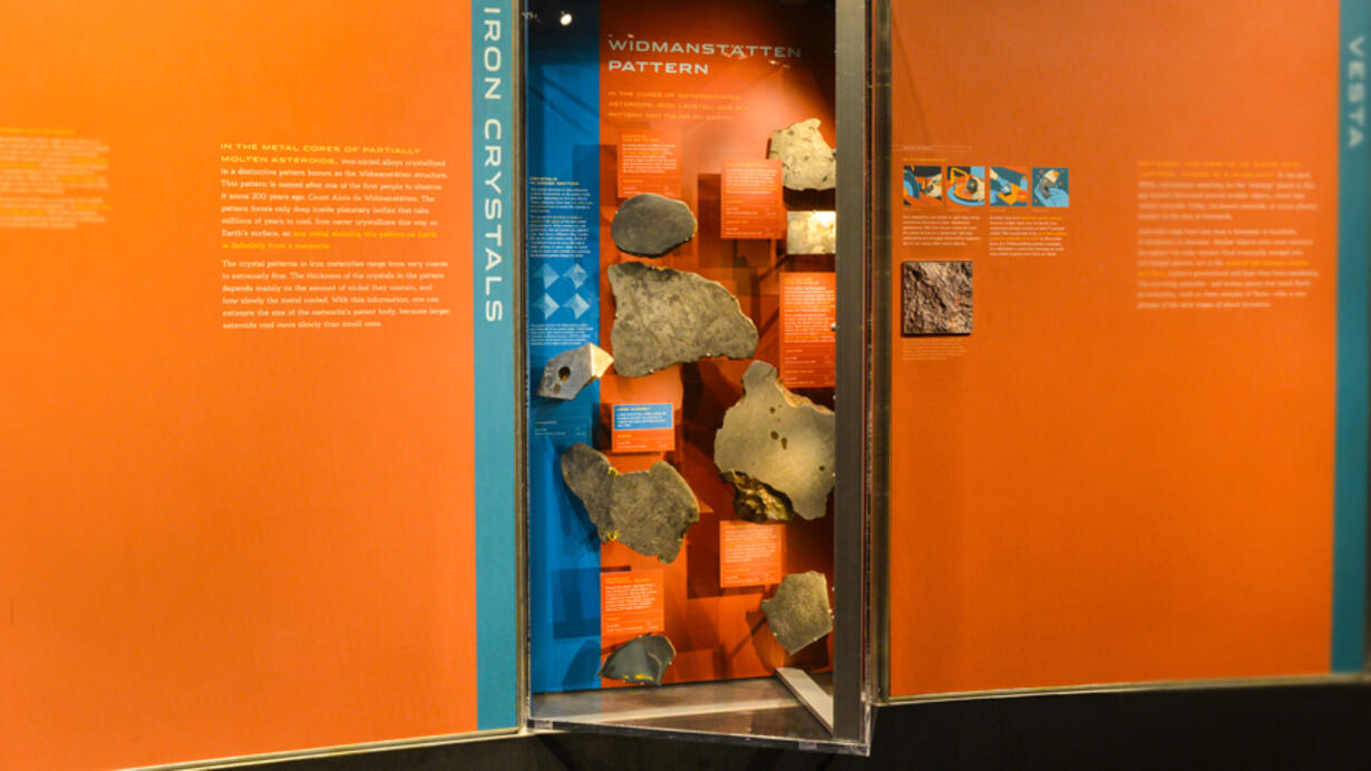 Iron Crystals in Meteorites: Widmanstätten Structure | AMNH