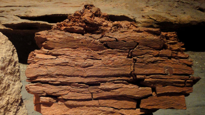 Sedimentary Rocks: Mineral Layers | AMNH