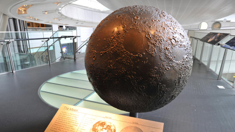 The Moon Model | AMNH