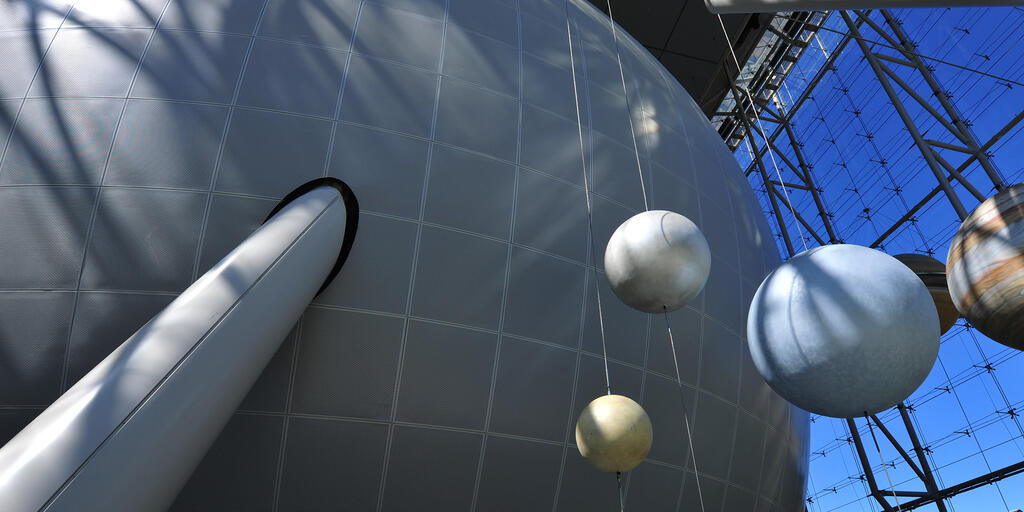 Astronomy Picture Of The Day Scale Of The Universe