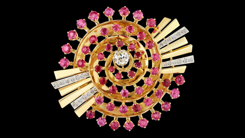 Cosmic Splendor: Jewelry from Van Cleef & Arpels | AMNH