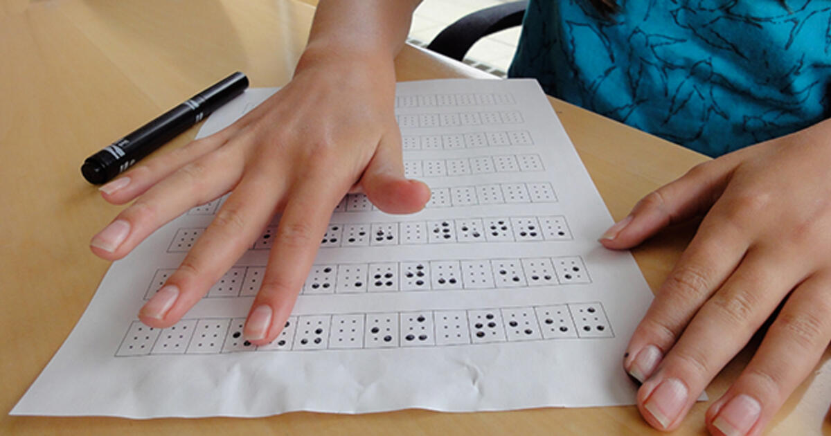 Read With Your Fingers: Activity Instructions | AMNH