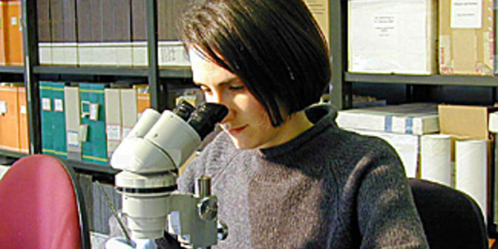 microscope scientist