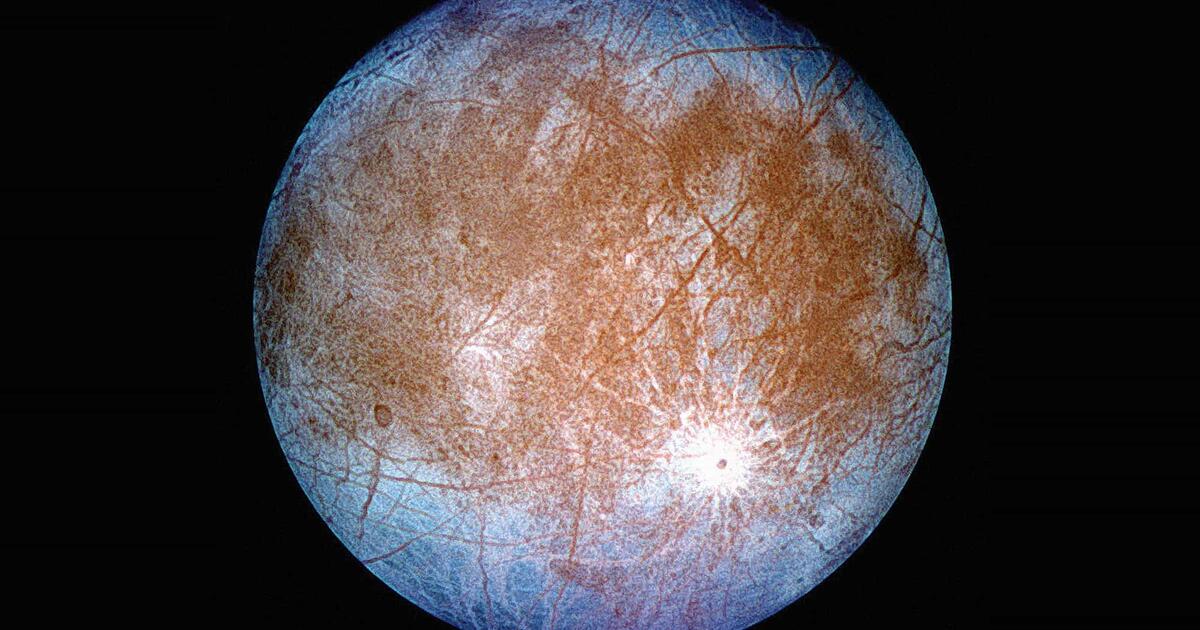 Europa Moon Pictures