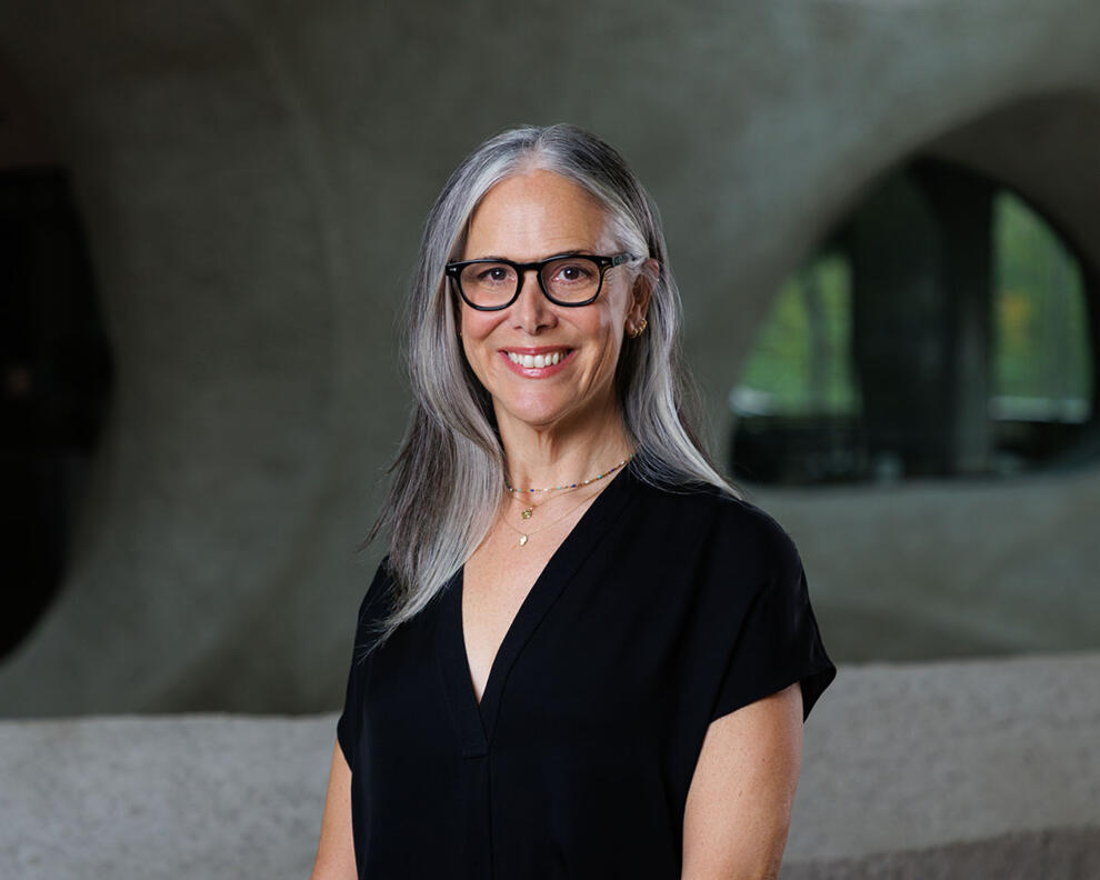Lisa Elkin: Chief Registrar, Dir. of Science Conservation | AMNH